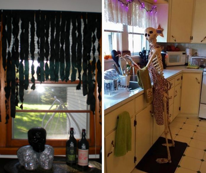 15+ Spooky Halloween Kitchen Ideas & Designs For 2025