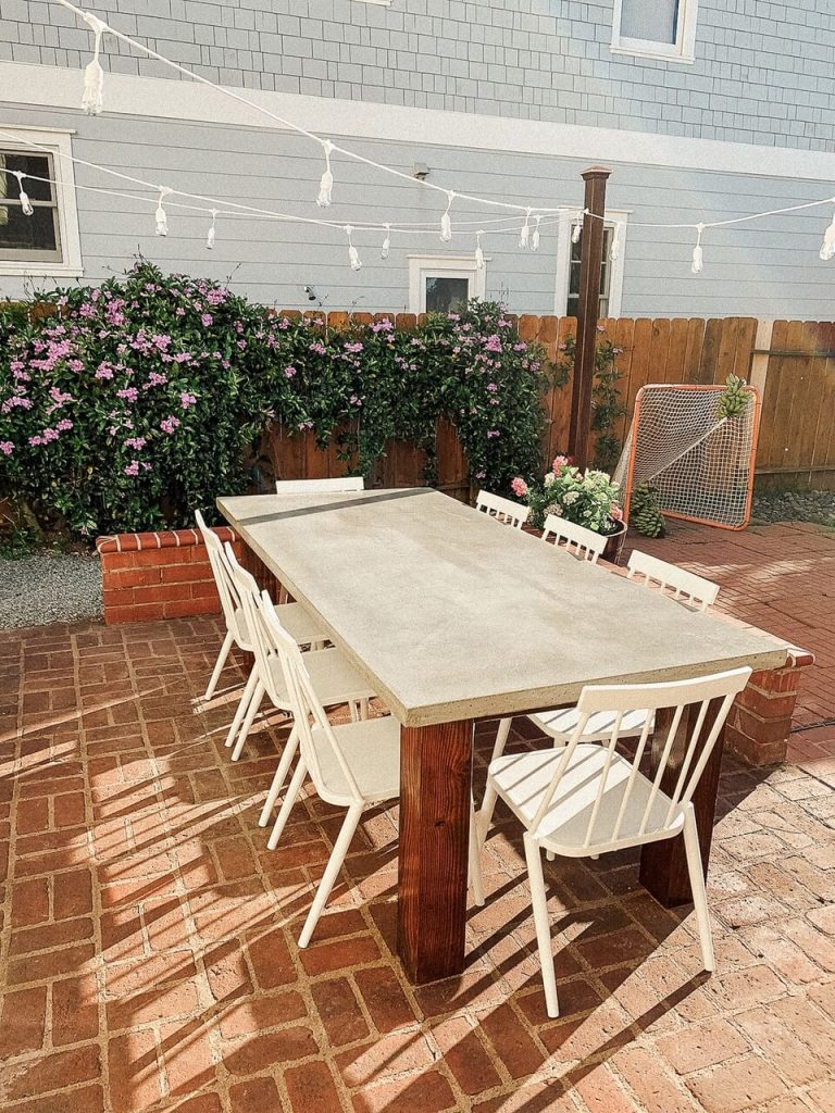 25+ Brilliant DIY Outdoor Dining Table Ideas and Projects (With Plans)