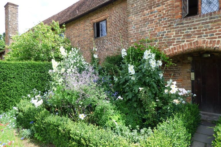 21+ Stunning Gardening Sissinghurst Styles: Bringing Carefree ...