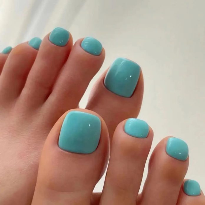 15 Stunning Toe Nail Designs for Every Season and Occasion - DIY Morning
