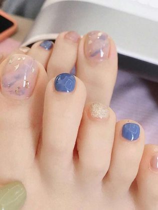 15 Stunning Toe Nail Designs for Every Season and Occasion - DIY Morning