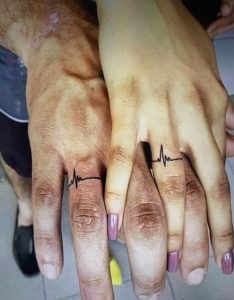 50 Stunning Finger Tattoo Ideas for Self-Expression and Sentimental ...