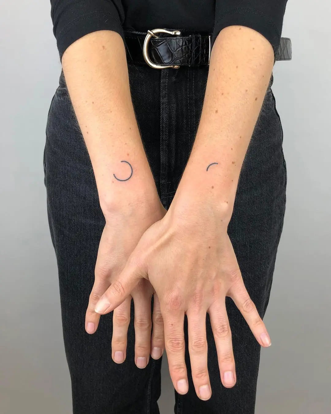 50 Stunning Hand Tattoo Ideas: Explore Minimalist, Floral, Animal, and ...