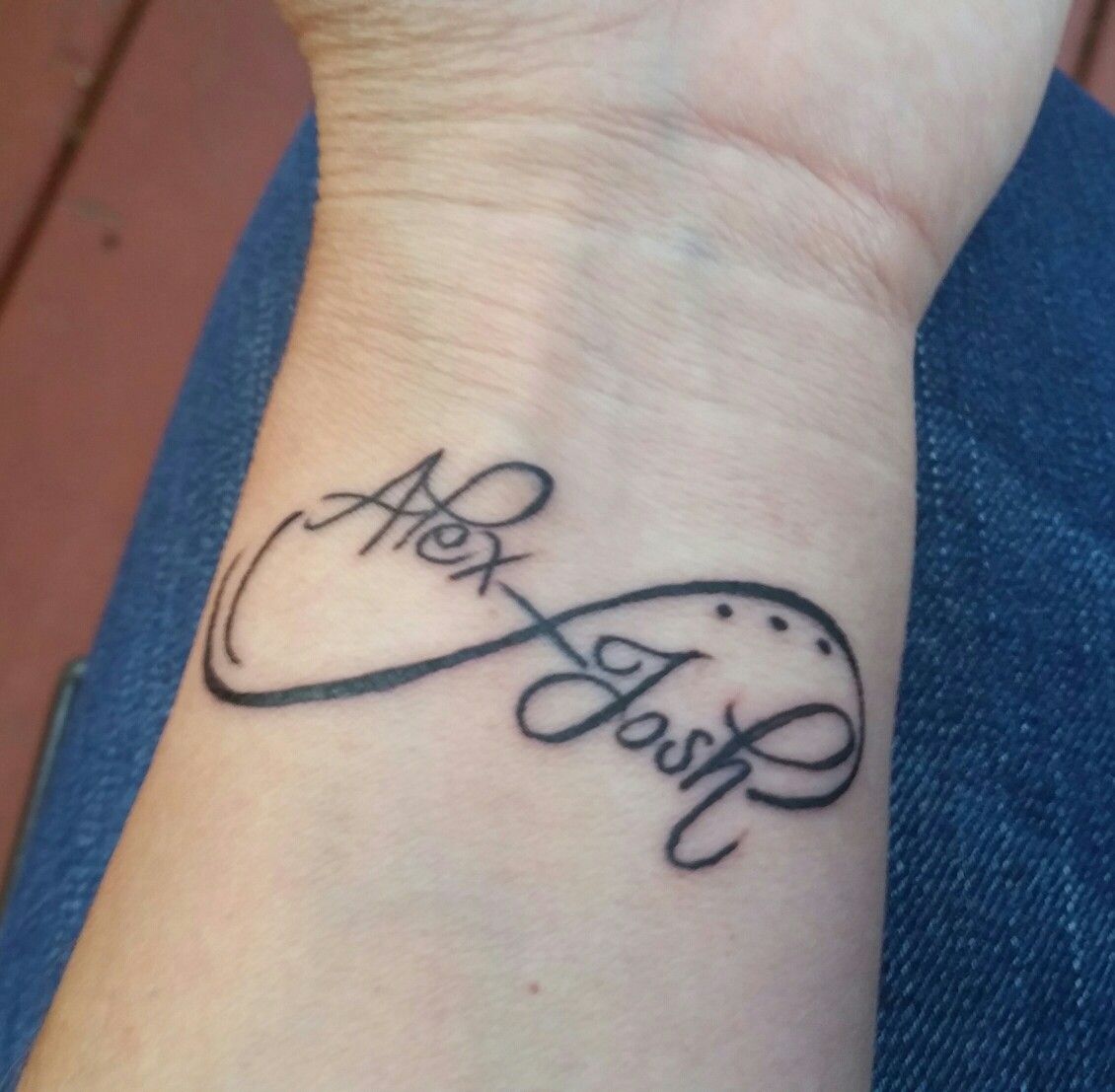 50 Stunning Name Tattoo Ideas to Honor Your Loved Ones - DIY Morning